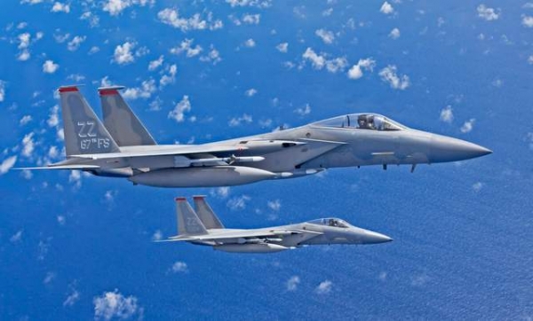 美媒：美军准备撤离中国周边的所有F15，连歼10C都比不上留着无用