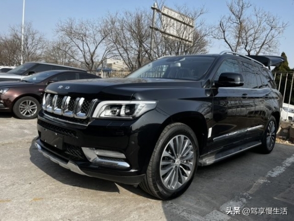 BJ90政荣版现金直降71万，28万买“换壳奔驰GLS”满足越野梦