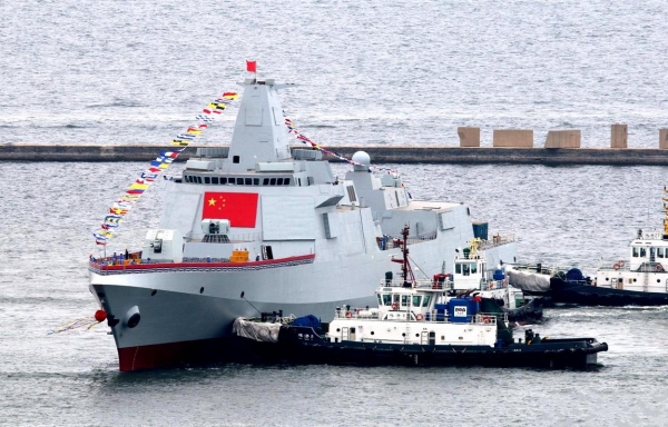 055大驱9、10号舰曝光，海军万吨大驱扩编，新一批会有哪些改进？