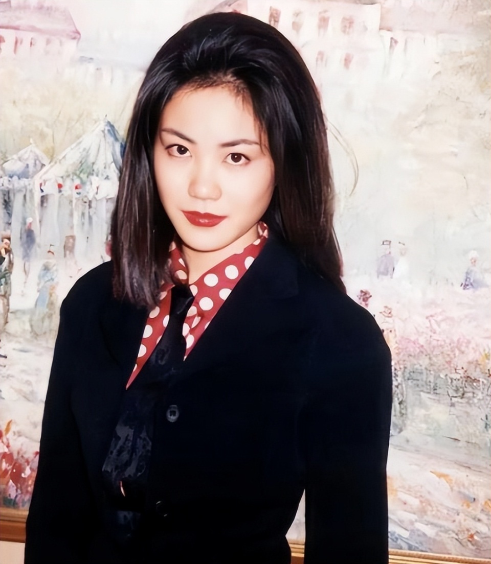 和王菲复合11年，谢霆锋坦言不婚的原因，担心的事还是发生了