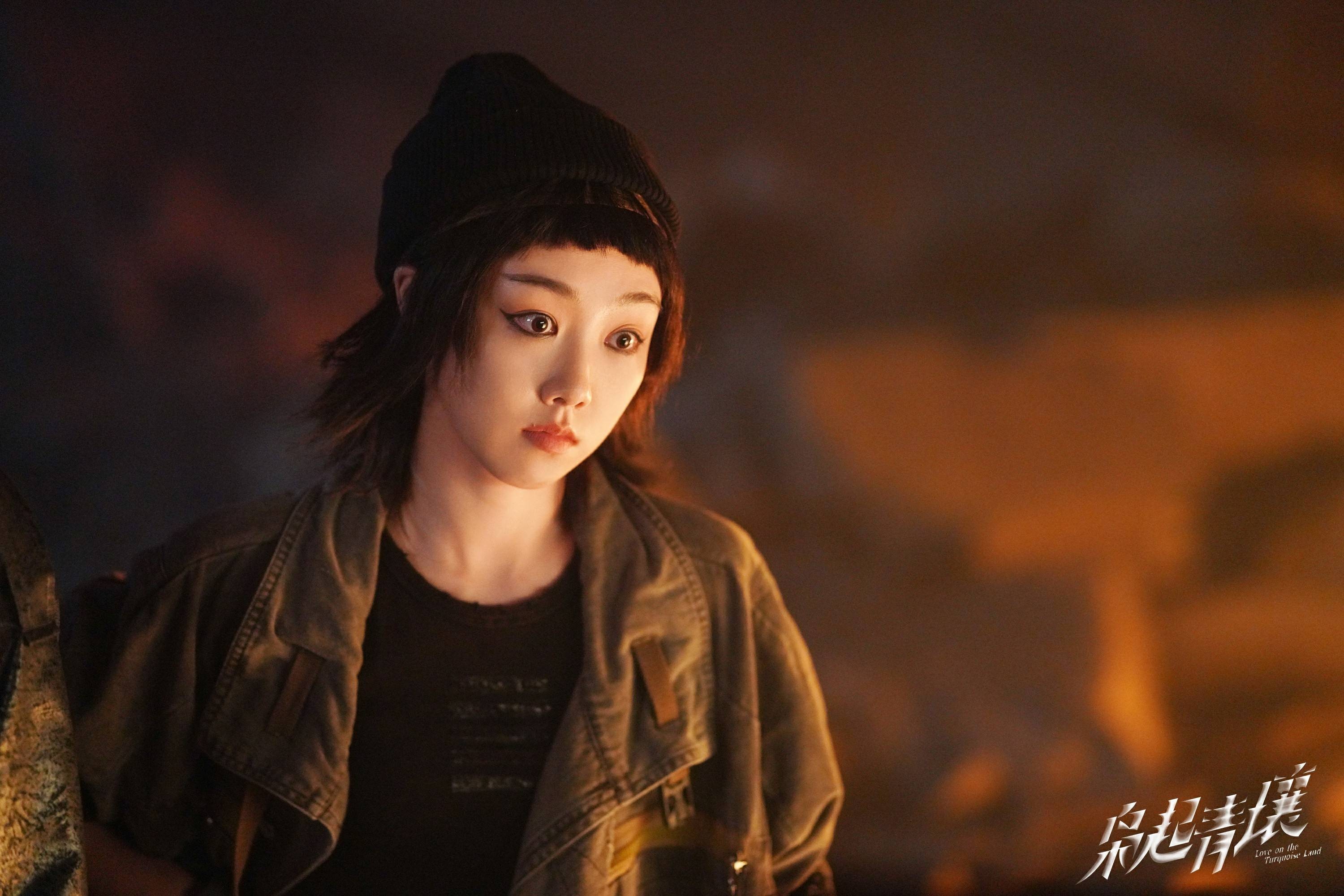 颜卓灵《枭起青壤》收官 余蓉成女性力量新标杆