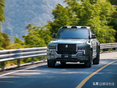 蔚来ET9预售价80万、问界M46.98万！网友吐槽电车太贵：不努力只能开BBA了